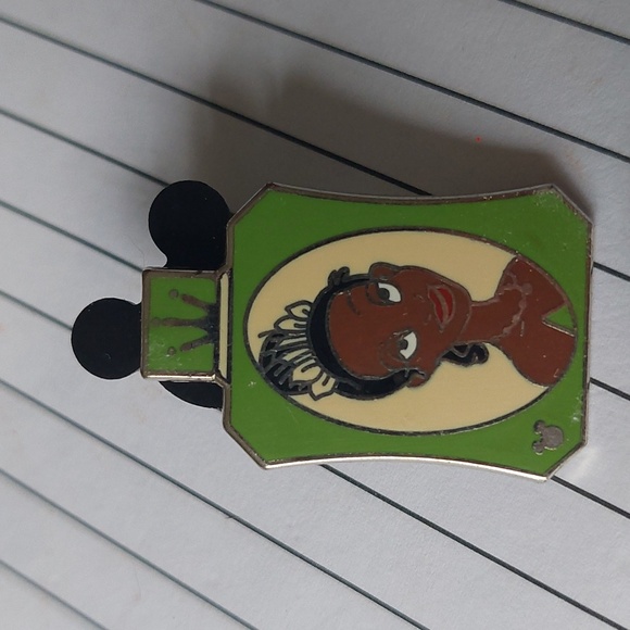 Disney | Jewelry | Disneys Princess And The Frog Pin | Poshmark